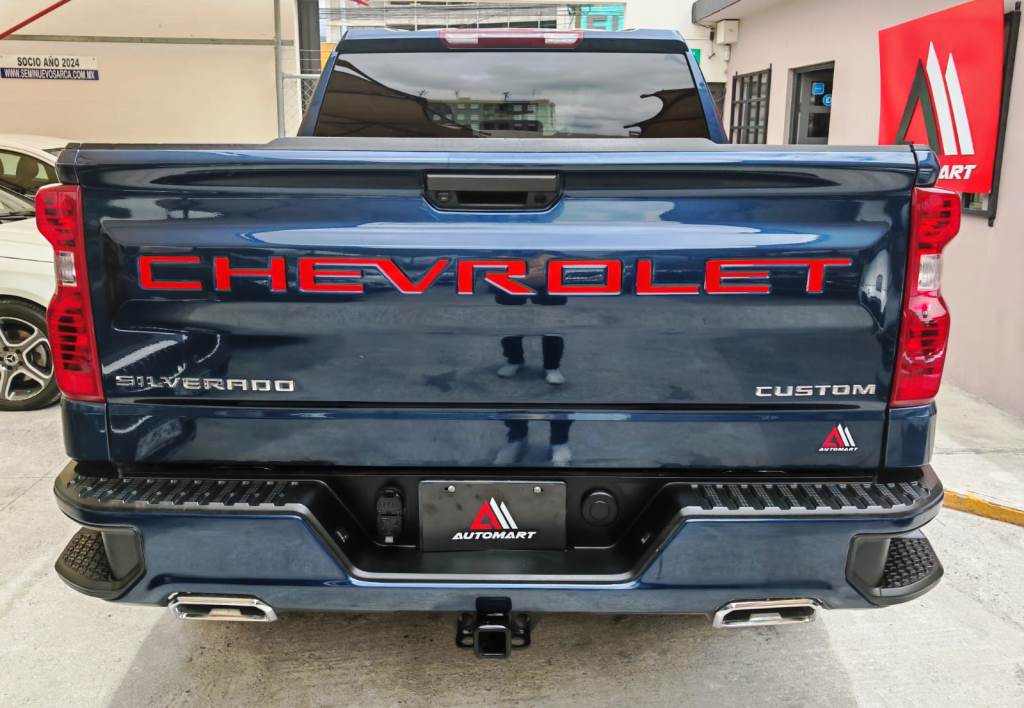 Chevrolet Silverado 1500 CUSTOM DOBLE CABINA 4x4 2022 | Automart Autos