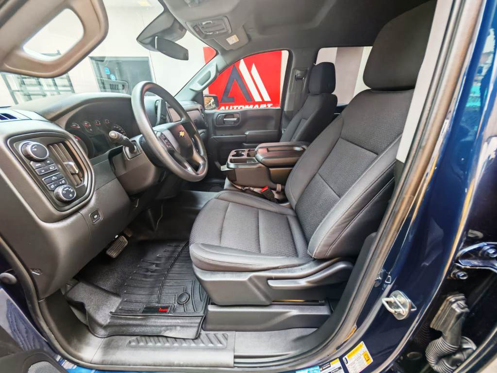 Chevrolet Silverado 1500 CUSTOM DOBLE CABINA 4x4 2022 | Automart Autos